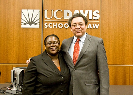 Angela Onwuachi-Willig Delivers Bodenheimer Lecture | School of Law